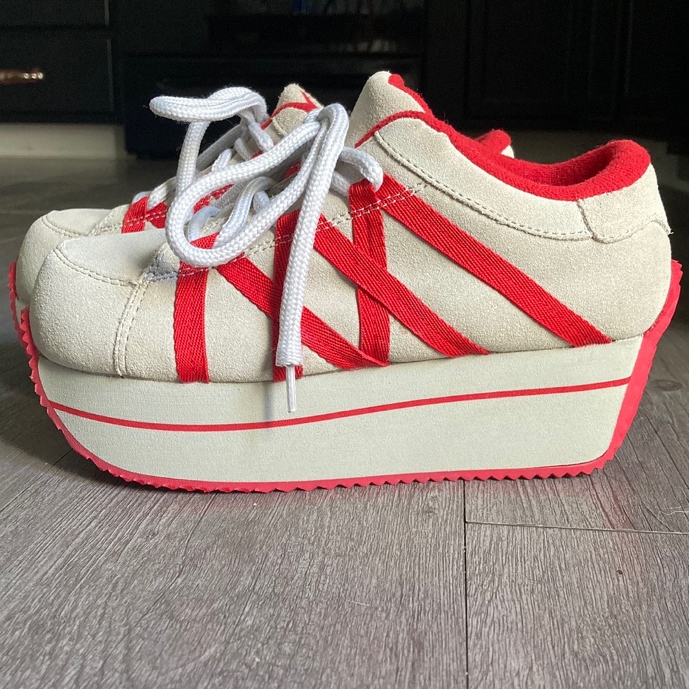 Rare Volatile Vintage 90’s Women’s Leather Suede Plat… - Gem